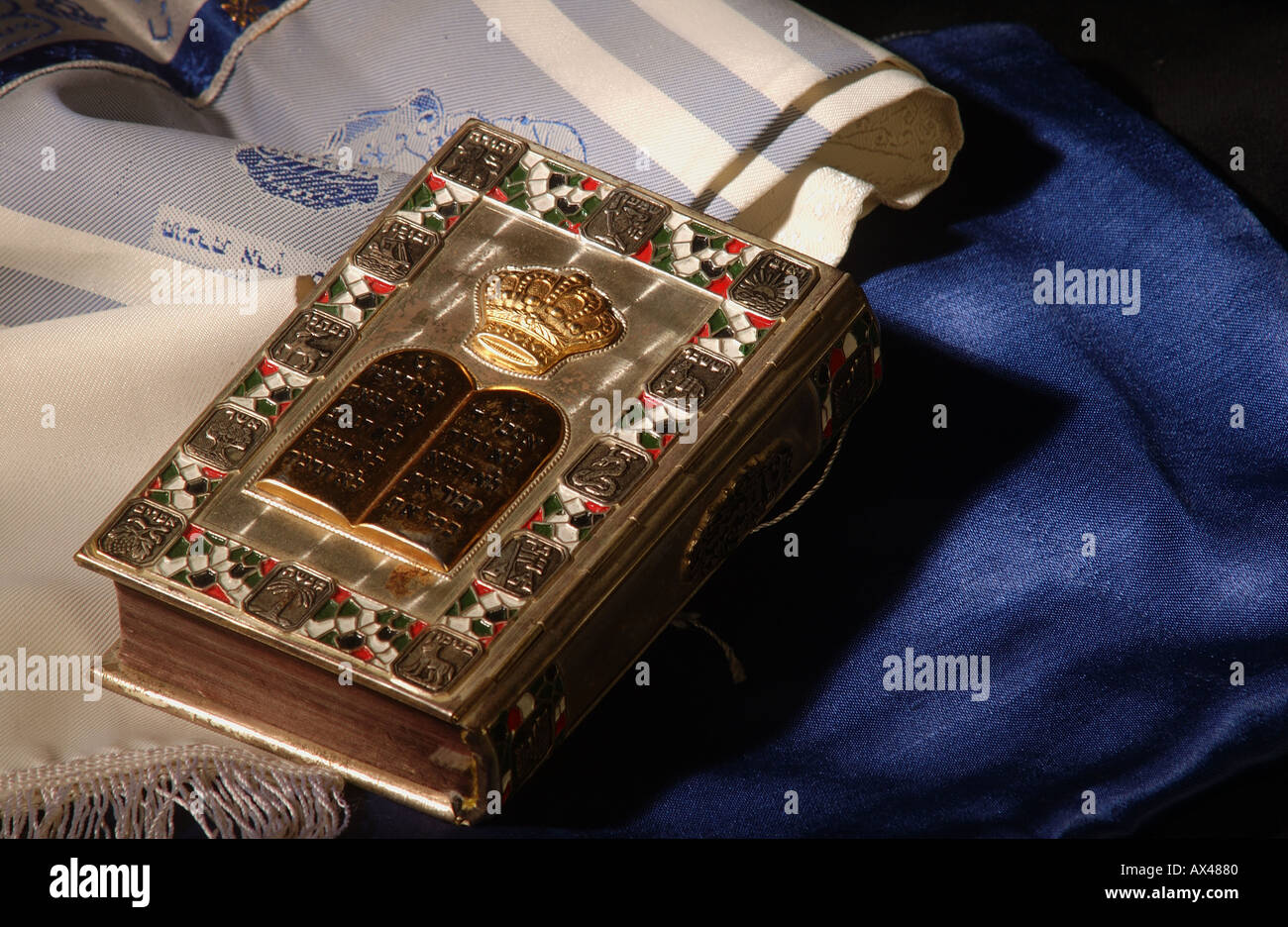 Judaica Symbols Sidur Stock Photo - Alamy