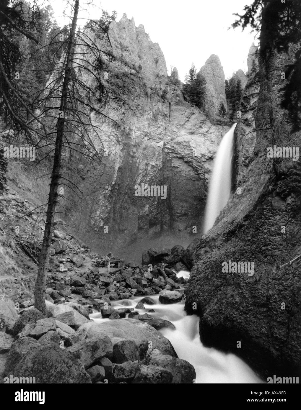 Yellowstone falls national park Black and White Stock Photos & Images ...