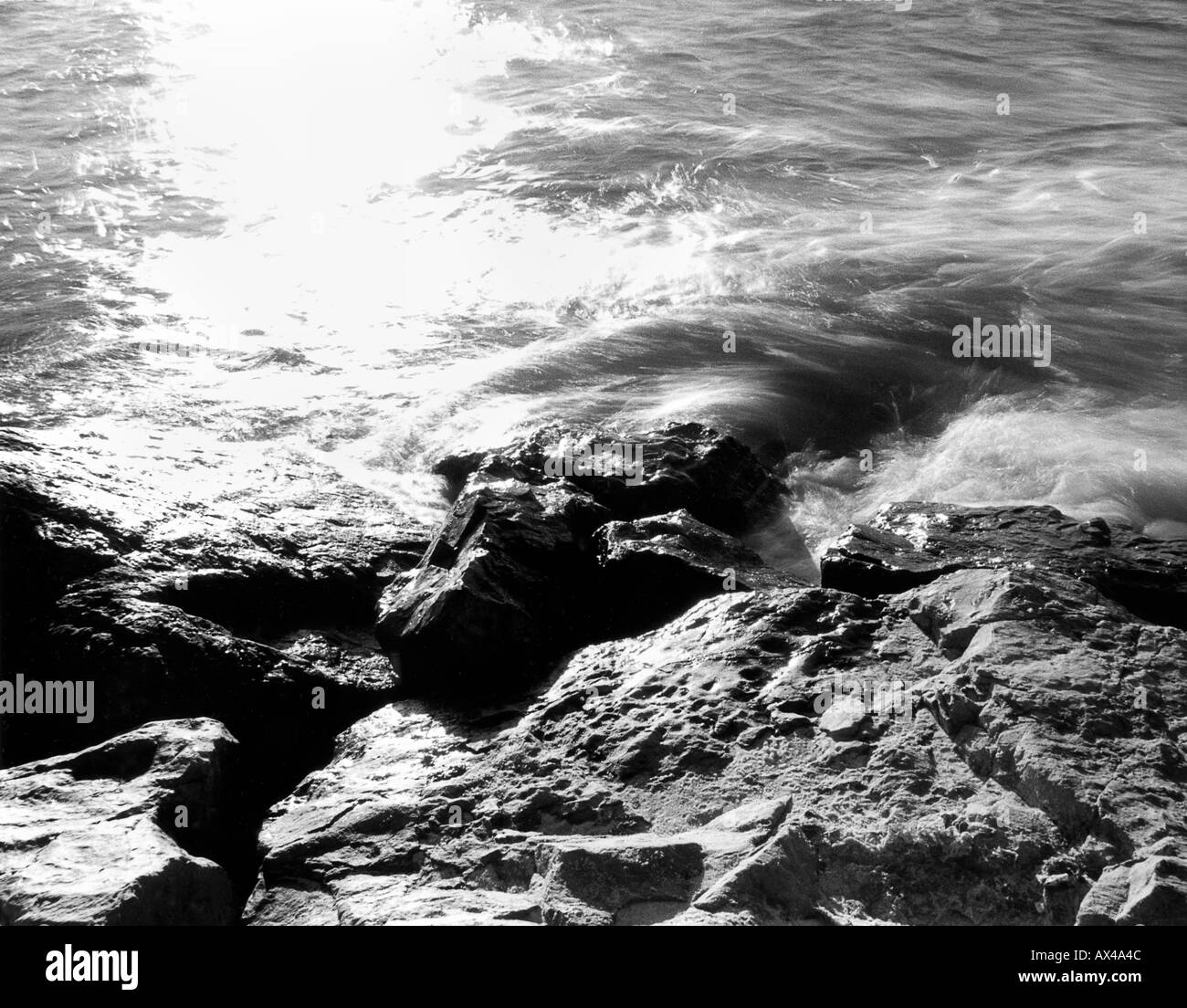 ocean flows into rocks in point look out long Island Stock Photo - Alamy