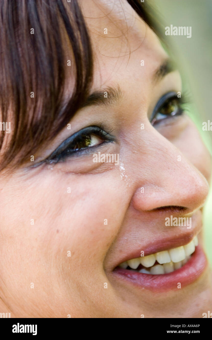 Crying native american hi-res stock photography and images - Alamy