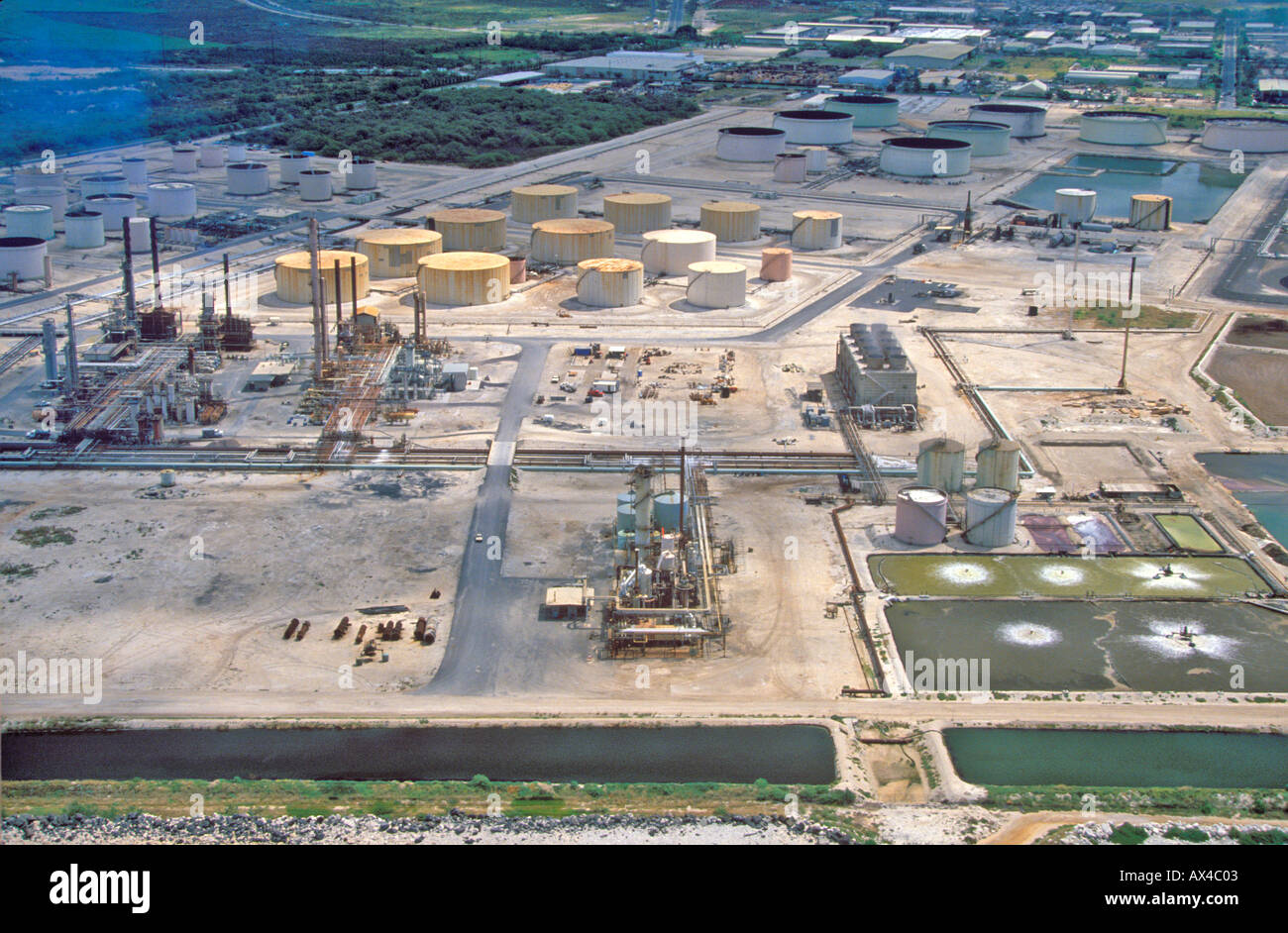 oil refinery oahu Stock Photo - Alamy