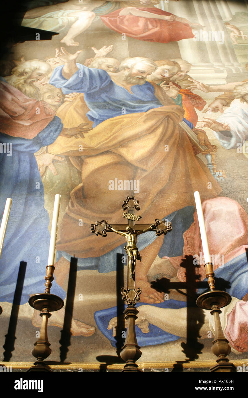 altar painting and cross inside st peter's basilica, rome Stock Photo ...