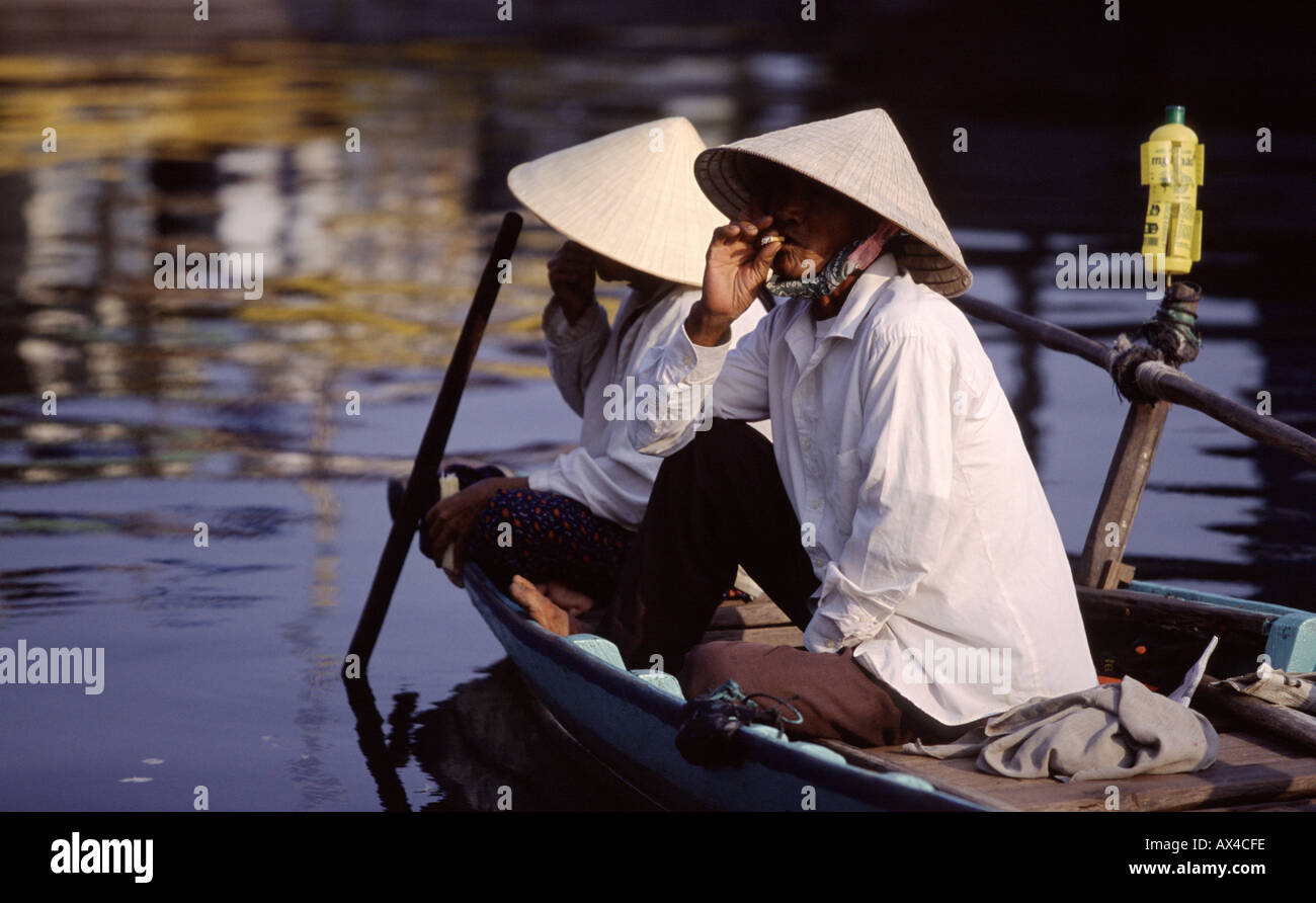 Boatsmen in Hoi Vietnam Stock Photo - Alamy