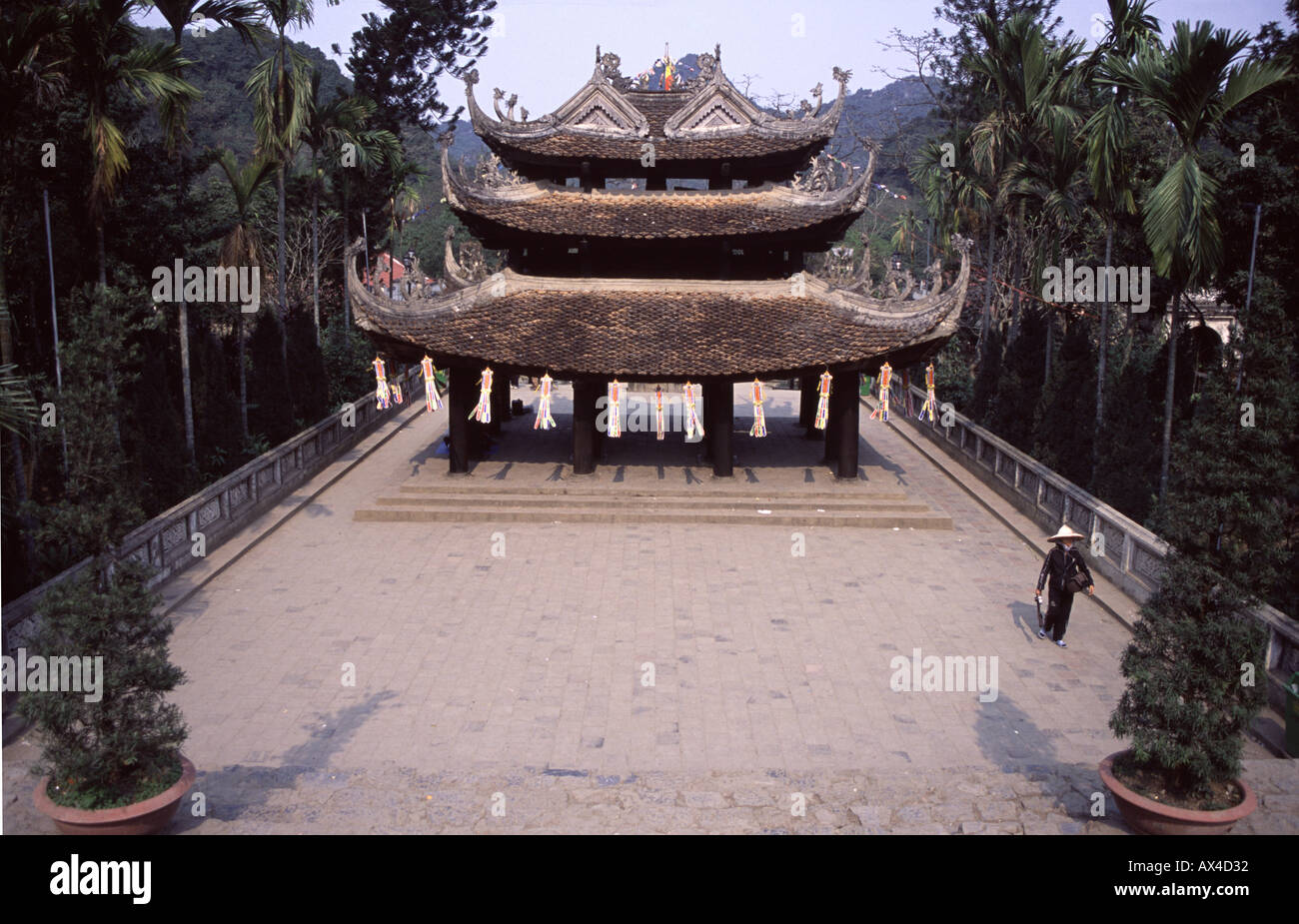Perfume pagoda pilgrimage hi-res stock photography and images - Alamy