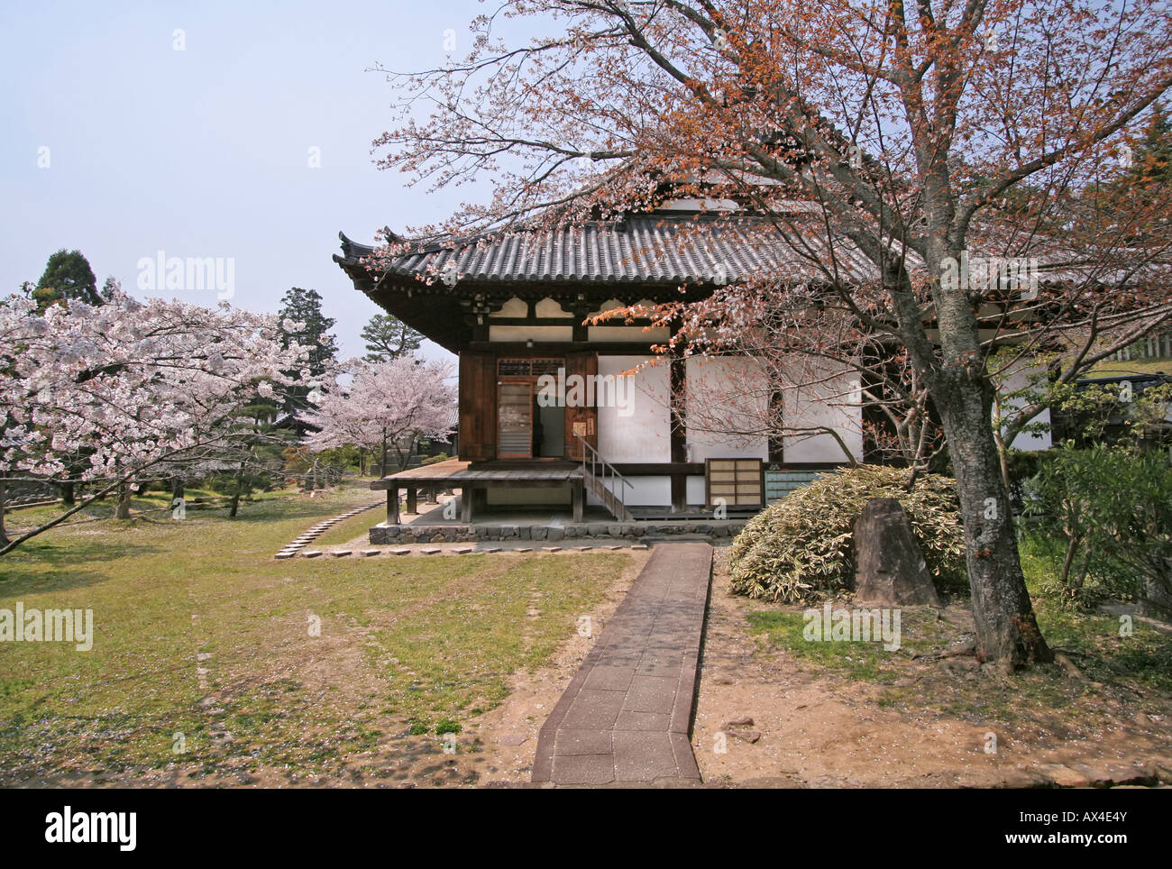 Traditional Japanese House Exterior Design