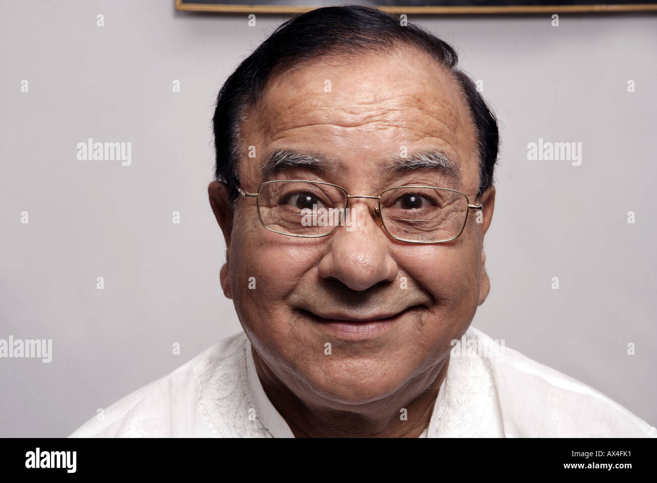 Old man smirking hi-res stock photography and images - Alamy