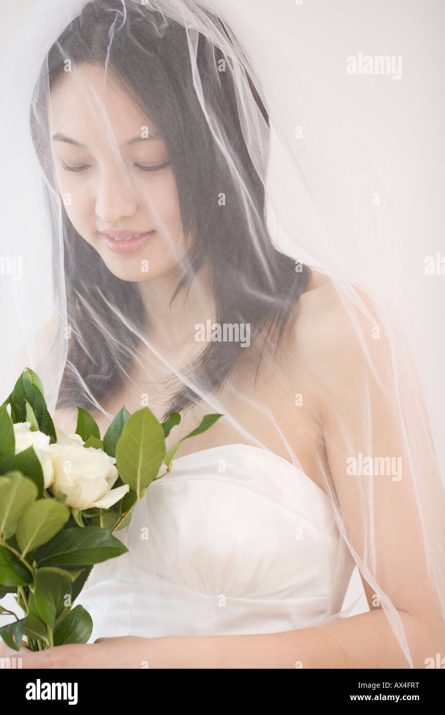 Asian bride studio shot hi-res stock photography and images - Alamy