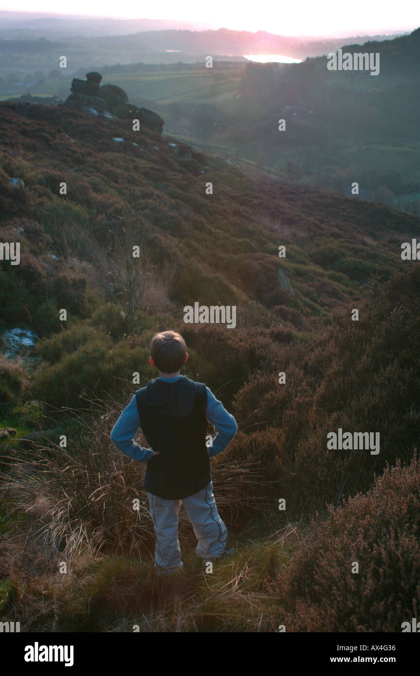 Boy experiencing nature hi-res stock photography and images - Alamy