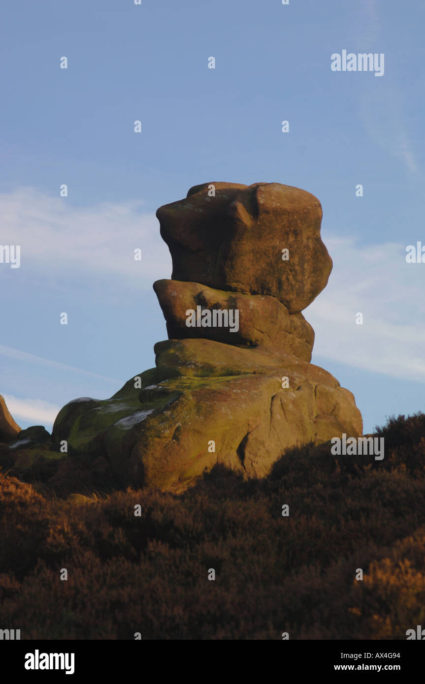Weathered rock faces hi-res stock photography and images - Alamy