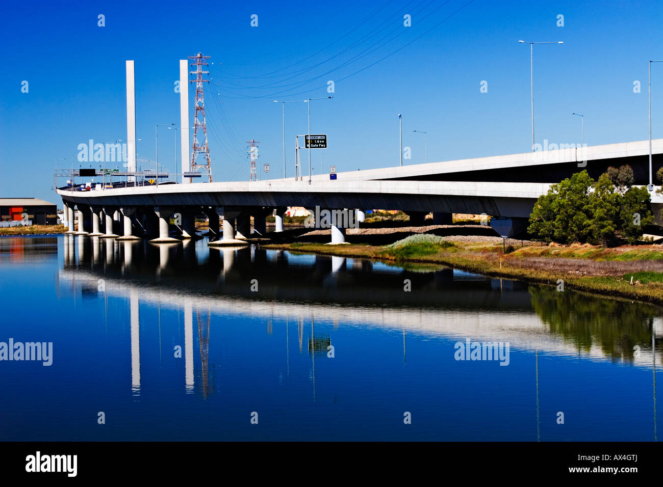 Transportation and Freeways / The elevated flyover approach to ...