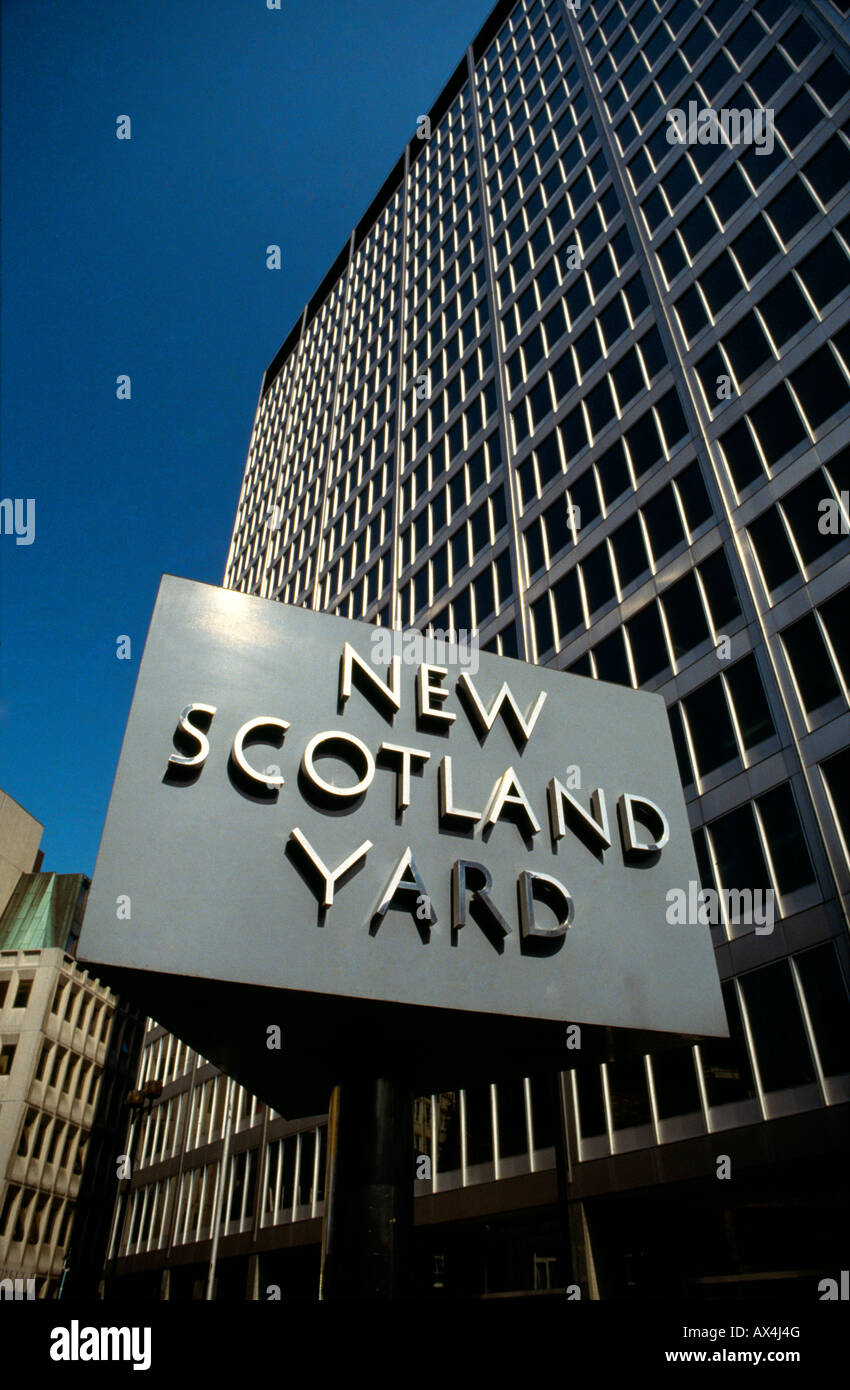 New scotland yard hi-res stock photography and images - Alamy