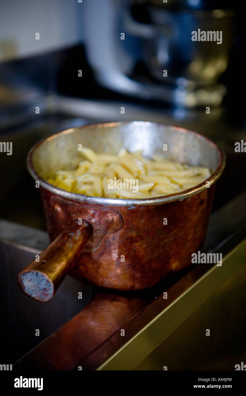 Gas cooker pasta hi-res stock photography and images - Alamy