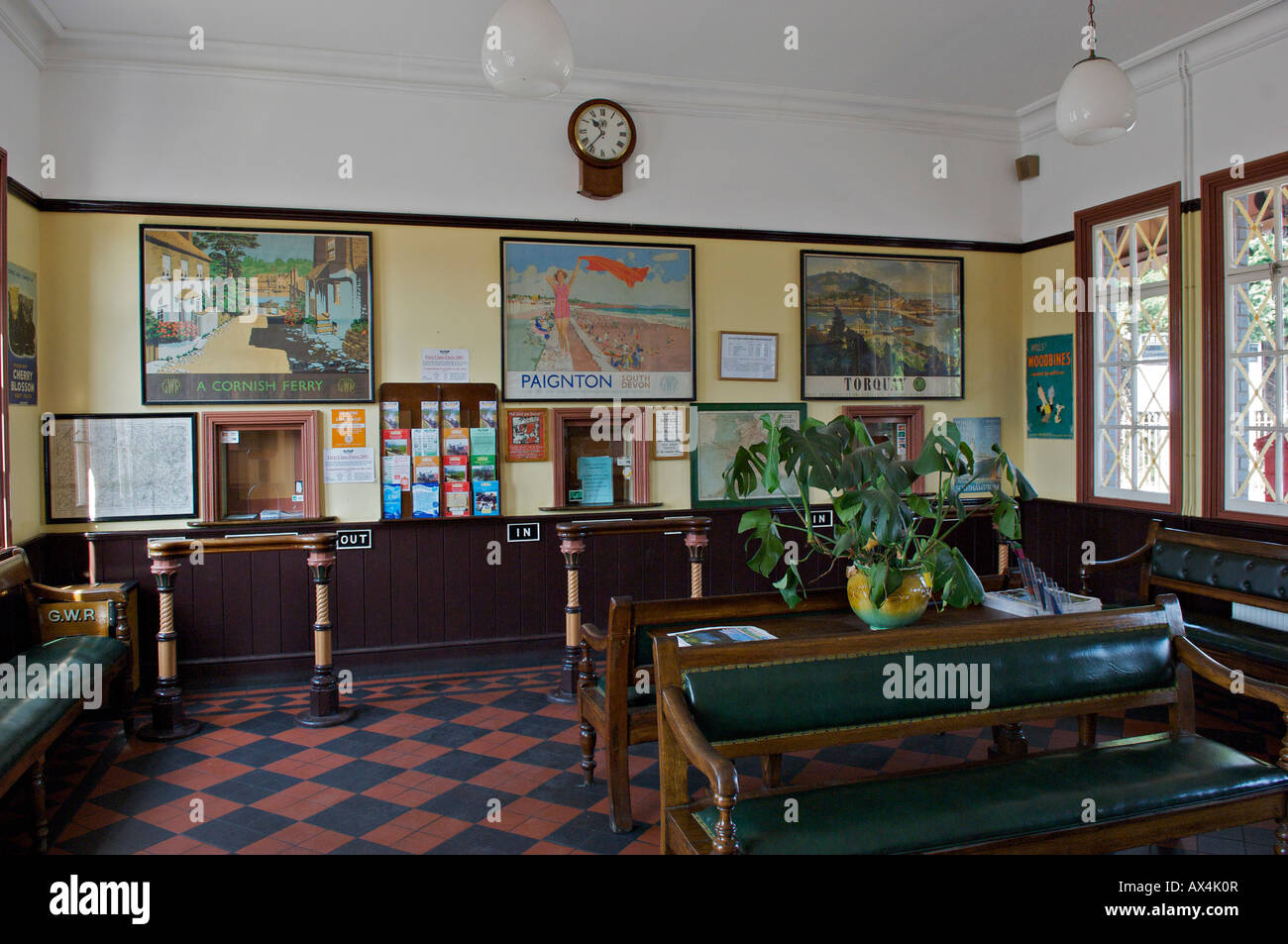 Booking hall at Kidderminster Railway Station on the Severn Valley ...