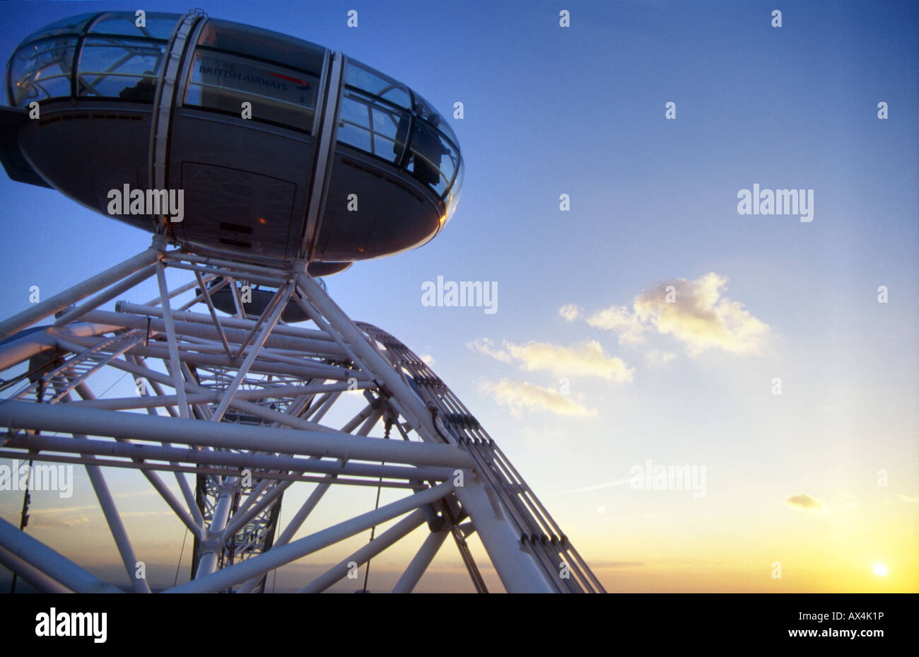 Photography of the London Eye taken by the official photographer to the ...