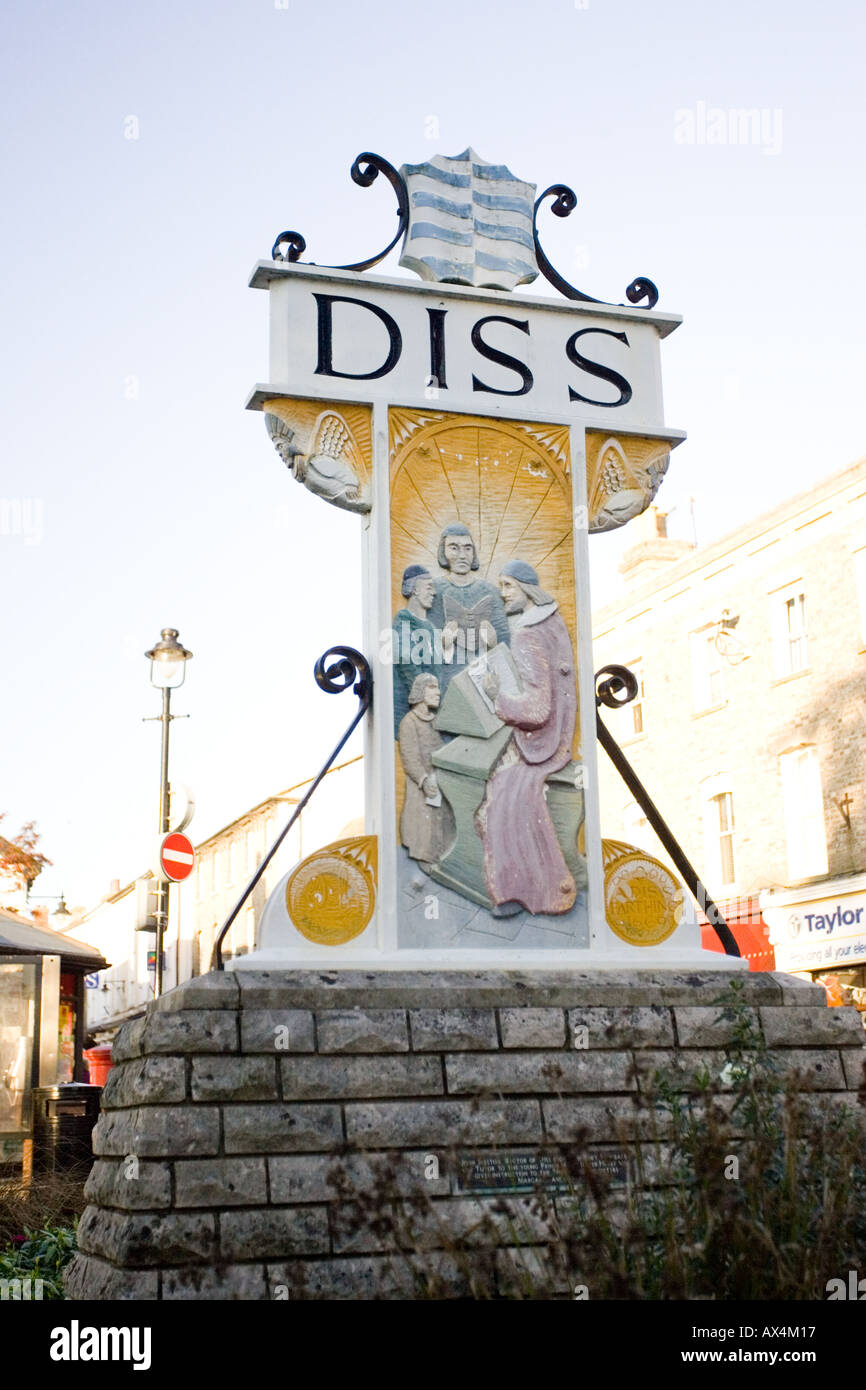Diss town sign Stock Photo - Alamy