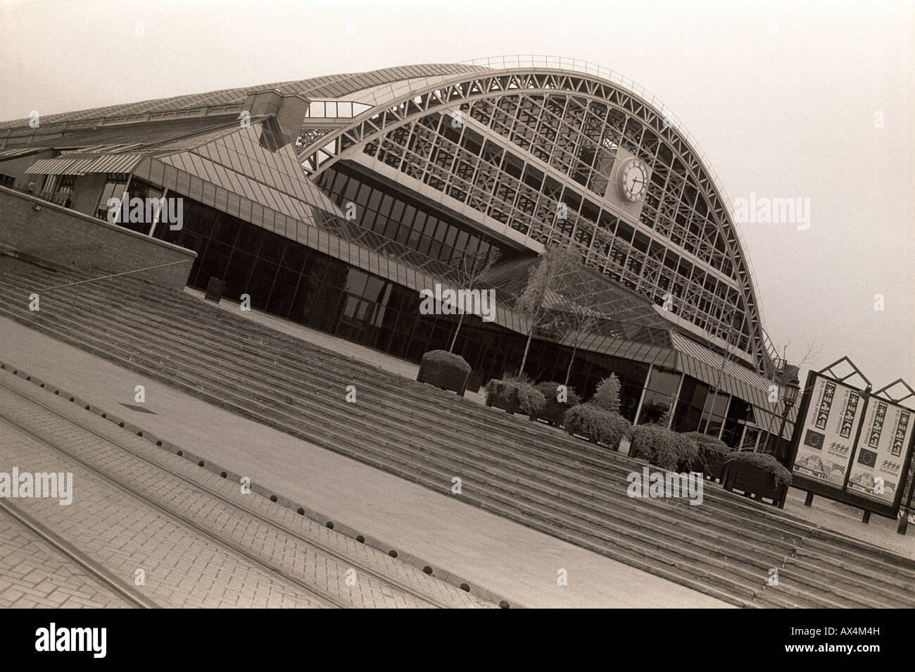Lower mosley street hi-res stock photography and images - Alamy