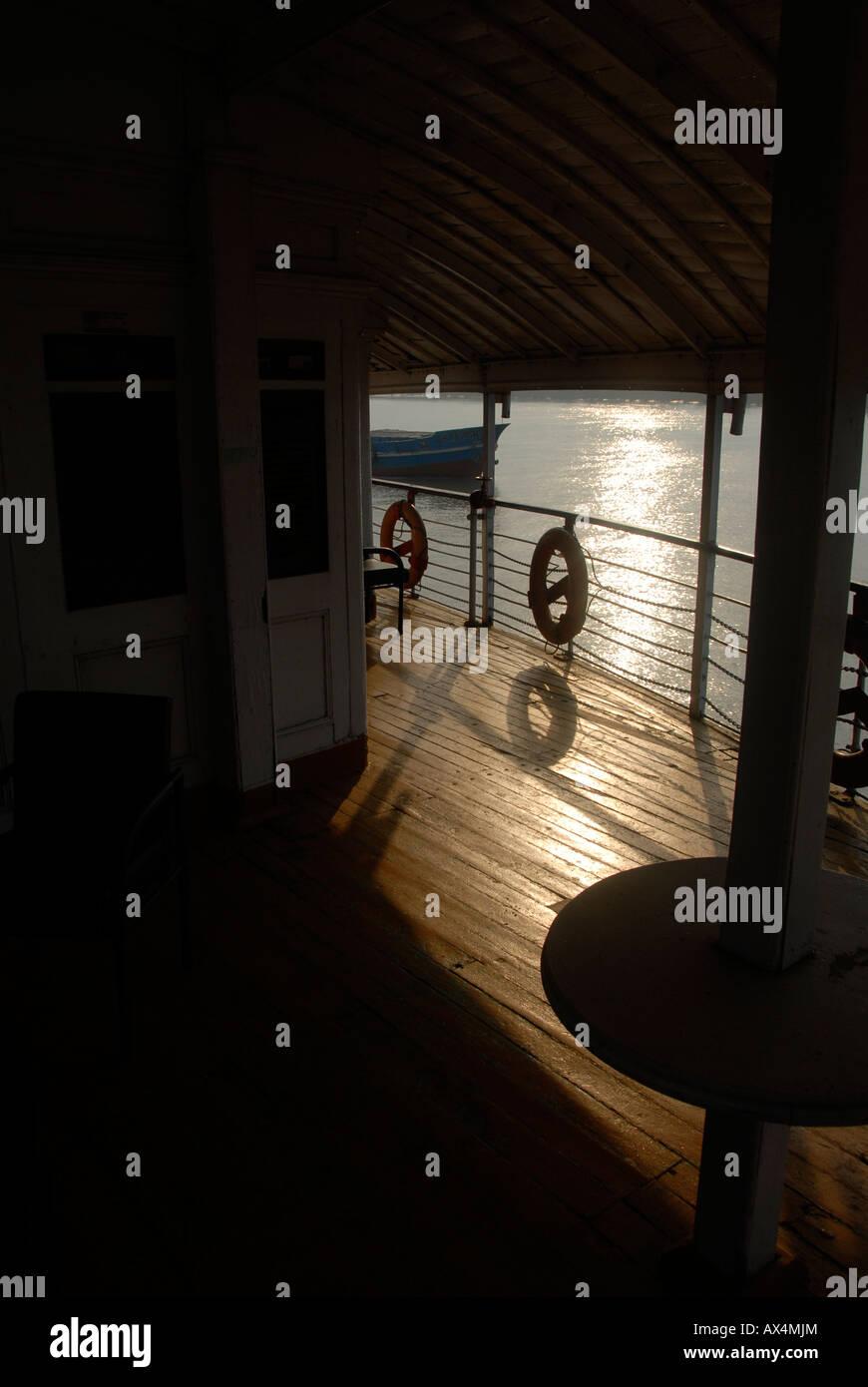 Bangladeshi paddle rocket hi-res stock photography and images - Alamy