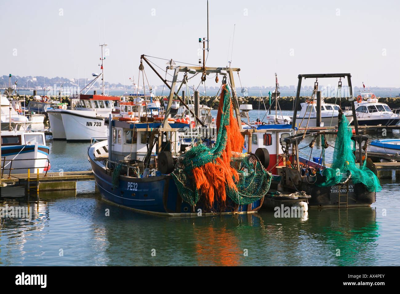 Poole harbour boats hi-res stock photography and images - Alamy
