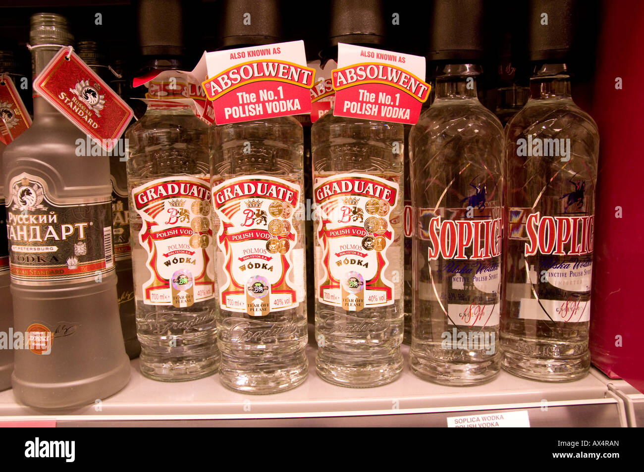 Cheap vodka hi-res stock photography and images - Alamy