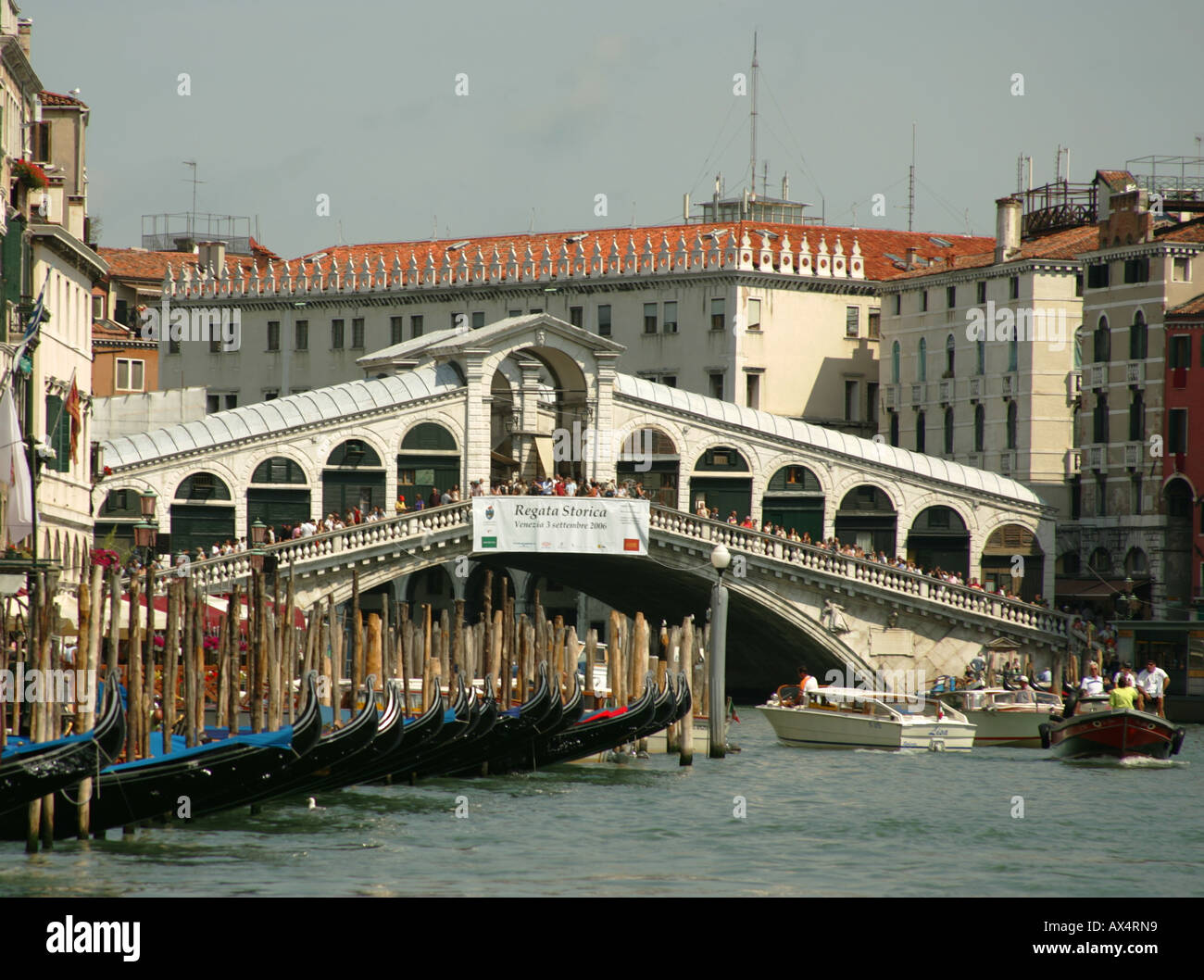 Rialto bridge, Venice Stock Photo - Alamy