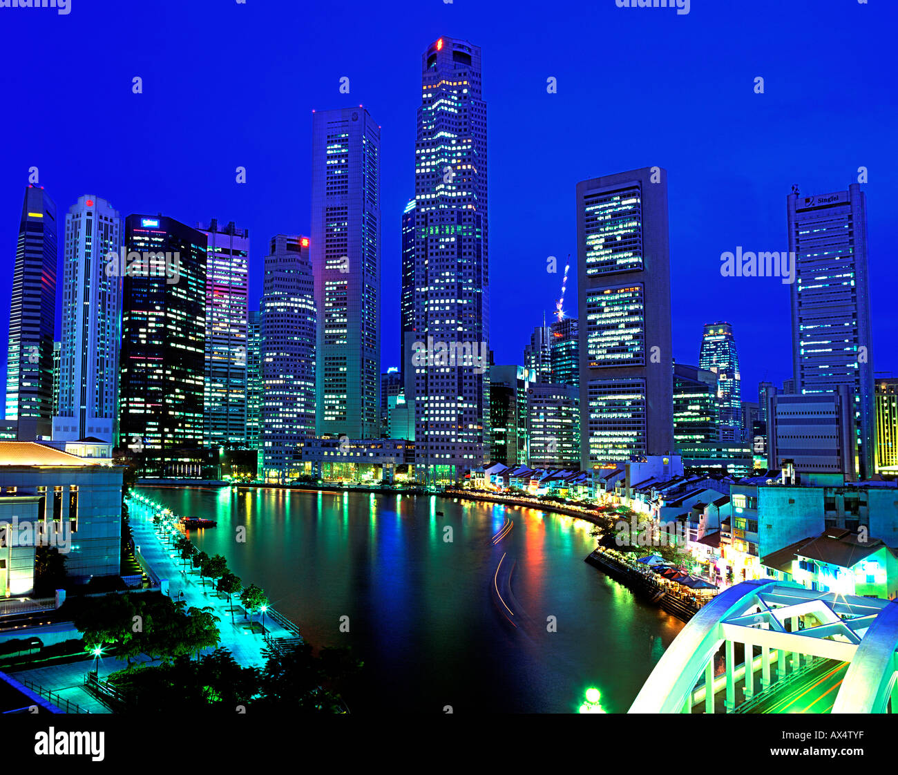 Singapore at dusk showing the CBD, Singapore river and Boat Quay Stock ...