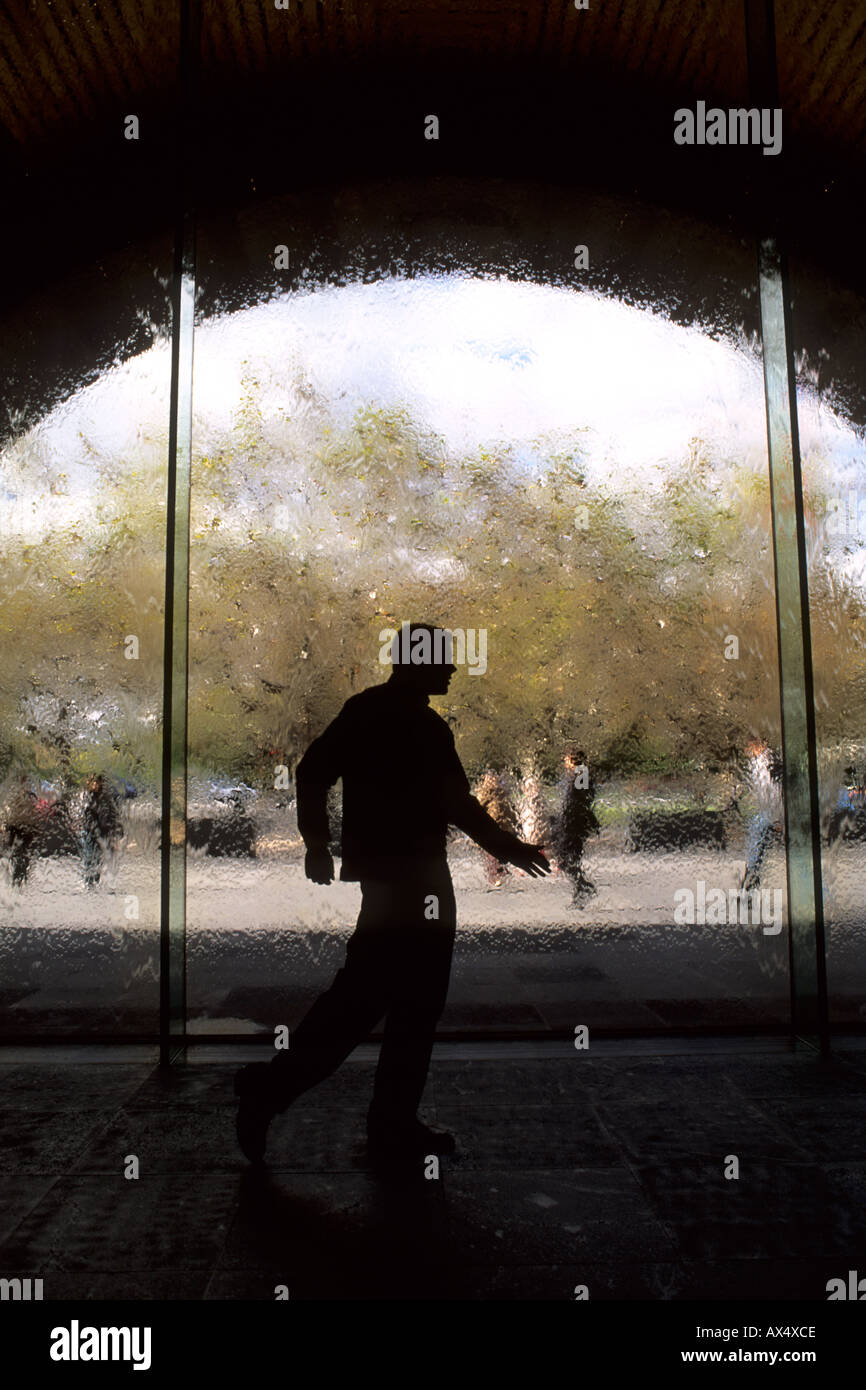 Walking art gallery australia hi-res stock photography and images - Alamy