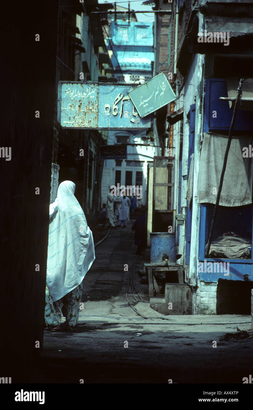 Peshawar Old City back alley, Pakistan Stock Photo - Alamy