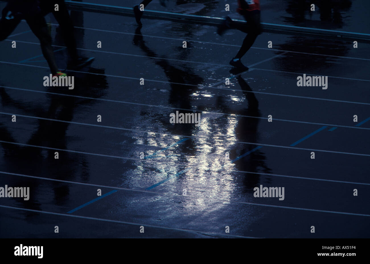 100 yard dash hi-res stock photography and images - Alamy