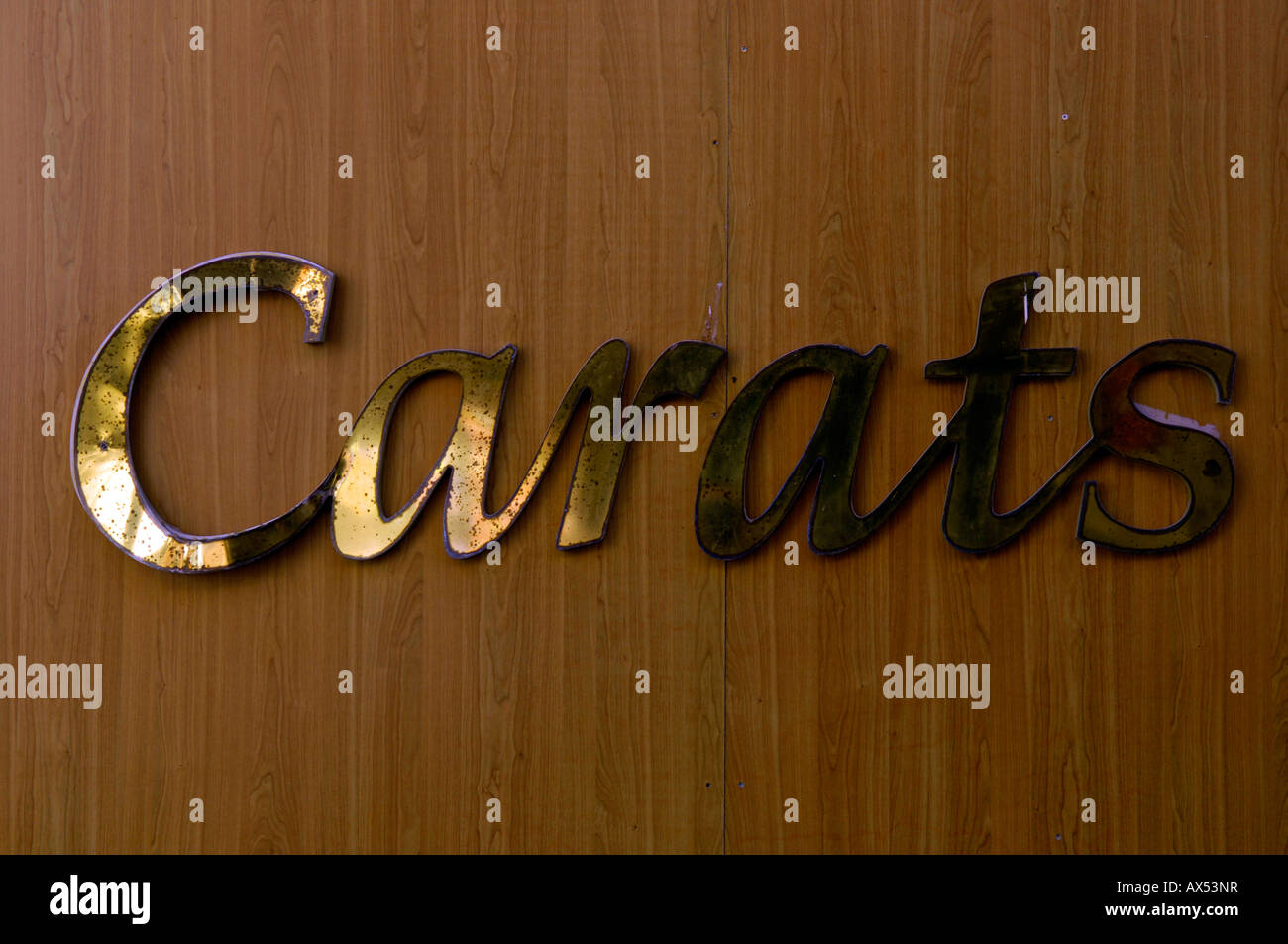 carats sign gold precious metal Stock Photo - Alamy