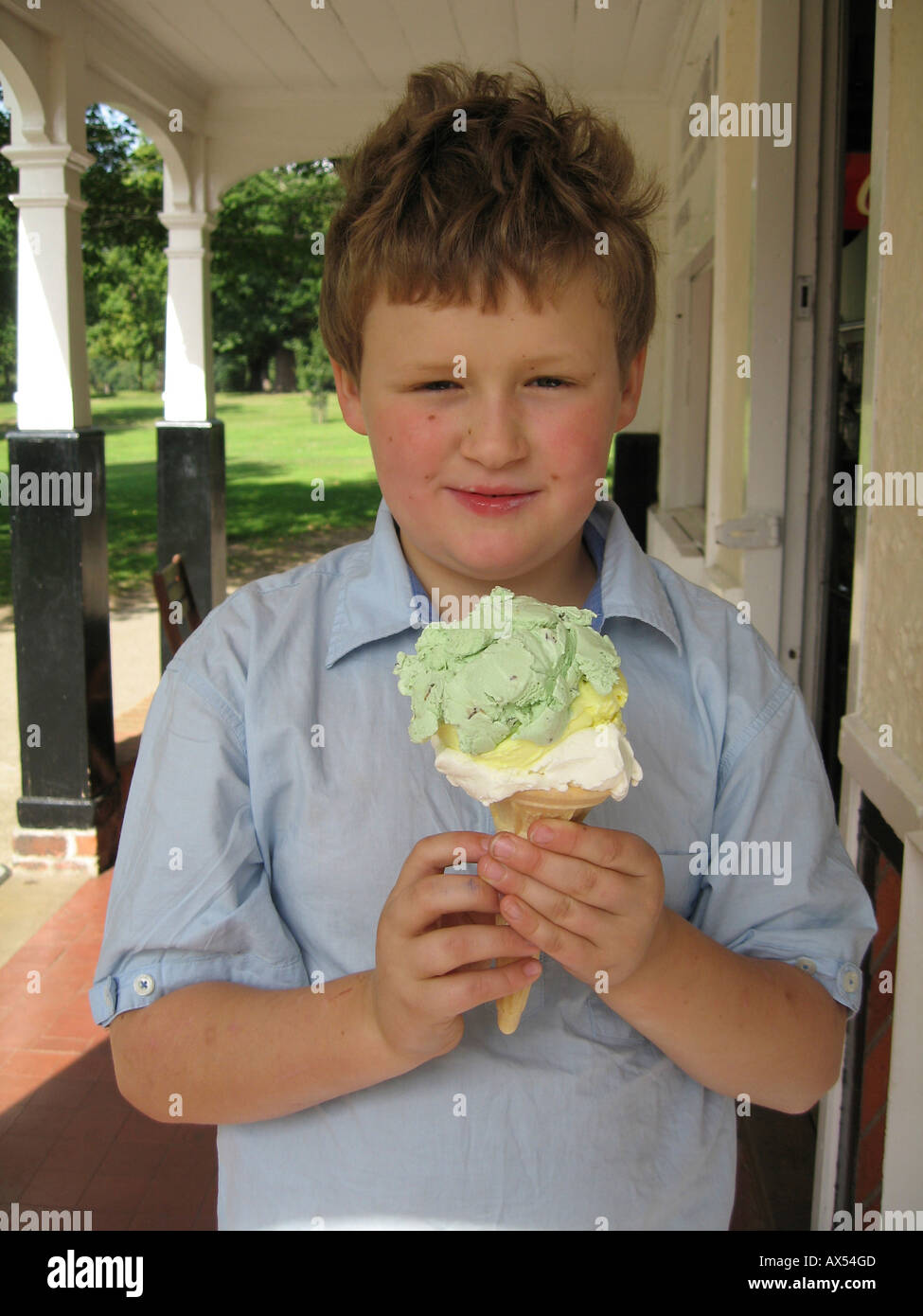 Large supersize hi-res stock photography and images - Alamy