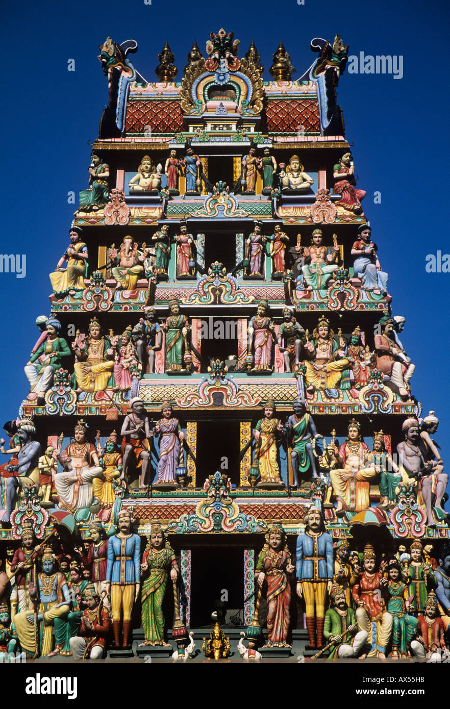 Entrance tower of sri mariamman tower hi-res stock photography and ...