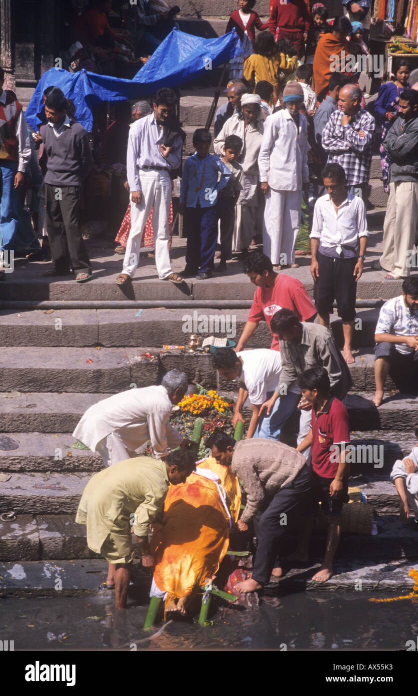 Hindu death hi-res stock photography and images - Alamy