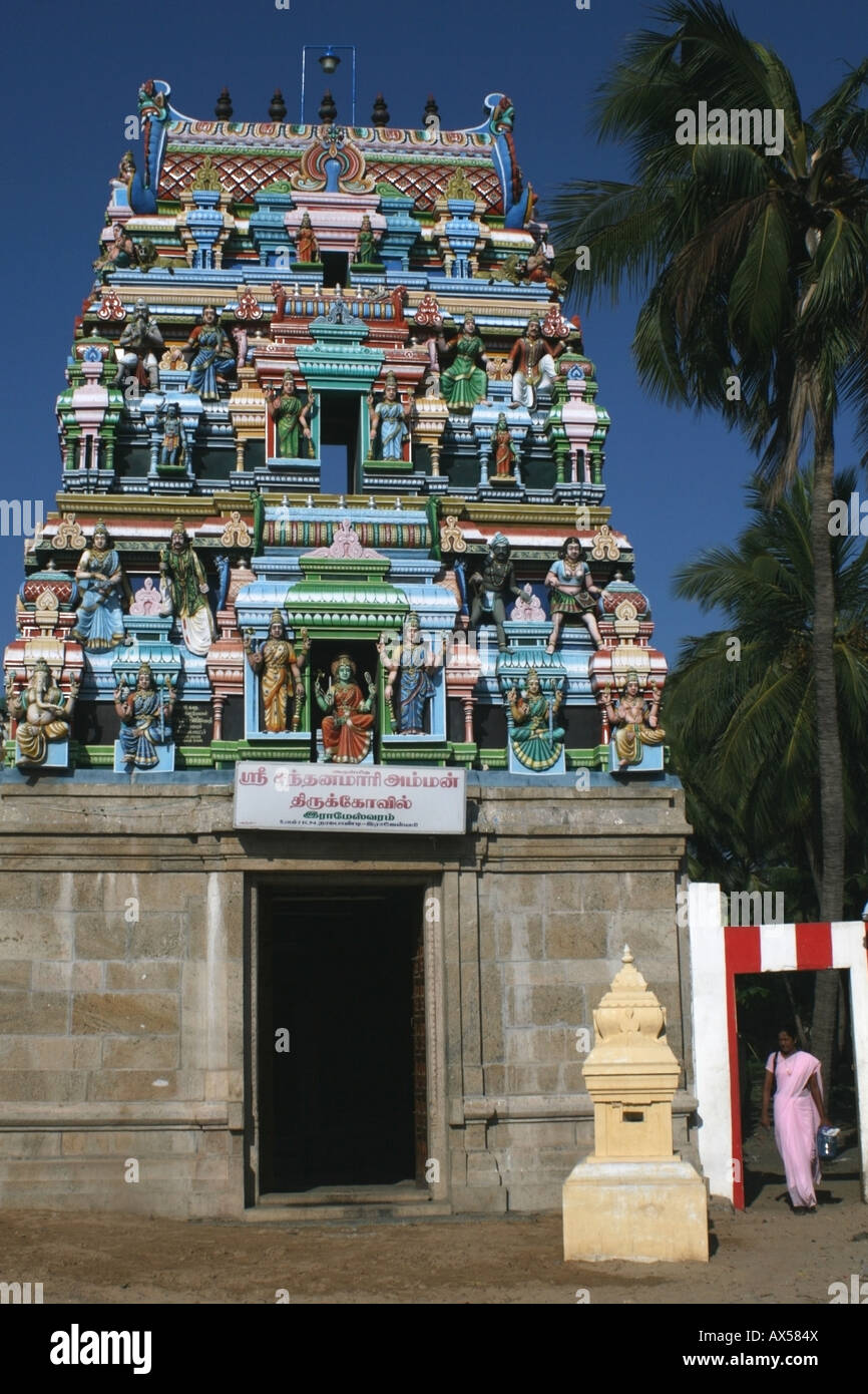 Small temple gopuram hi-res stock photography and images - Alamy