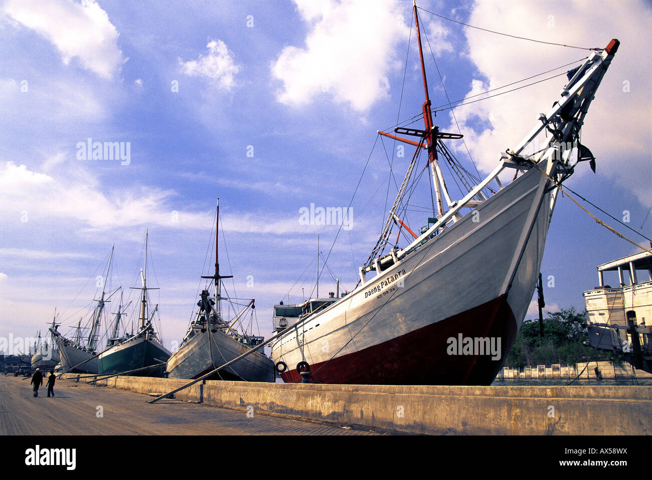Bugis schooners at Sunda Kelapa old harbor Jakarta Indonesia Stock ...