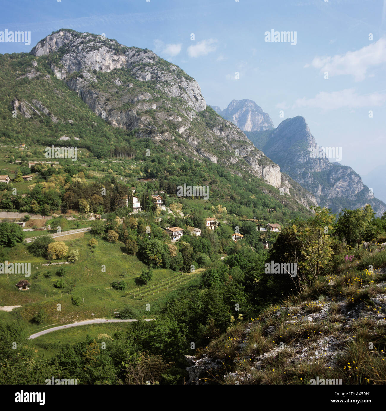 Garda crest hi-res stock photography and images - Alamy