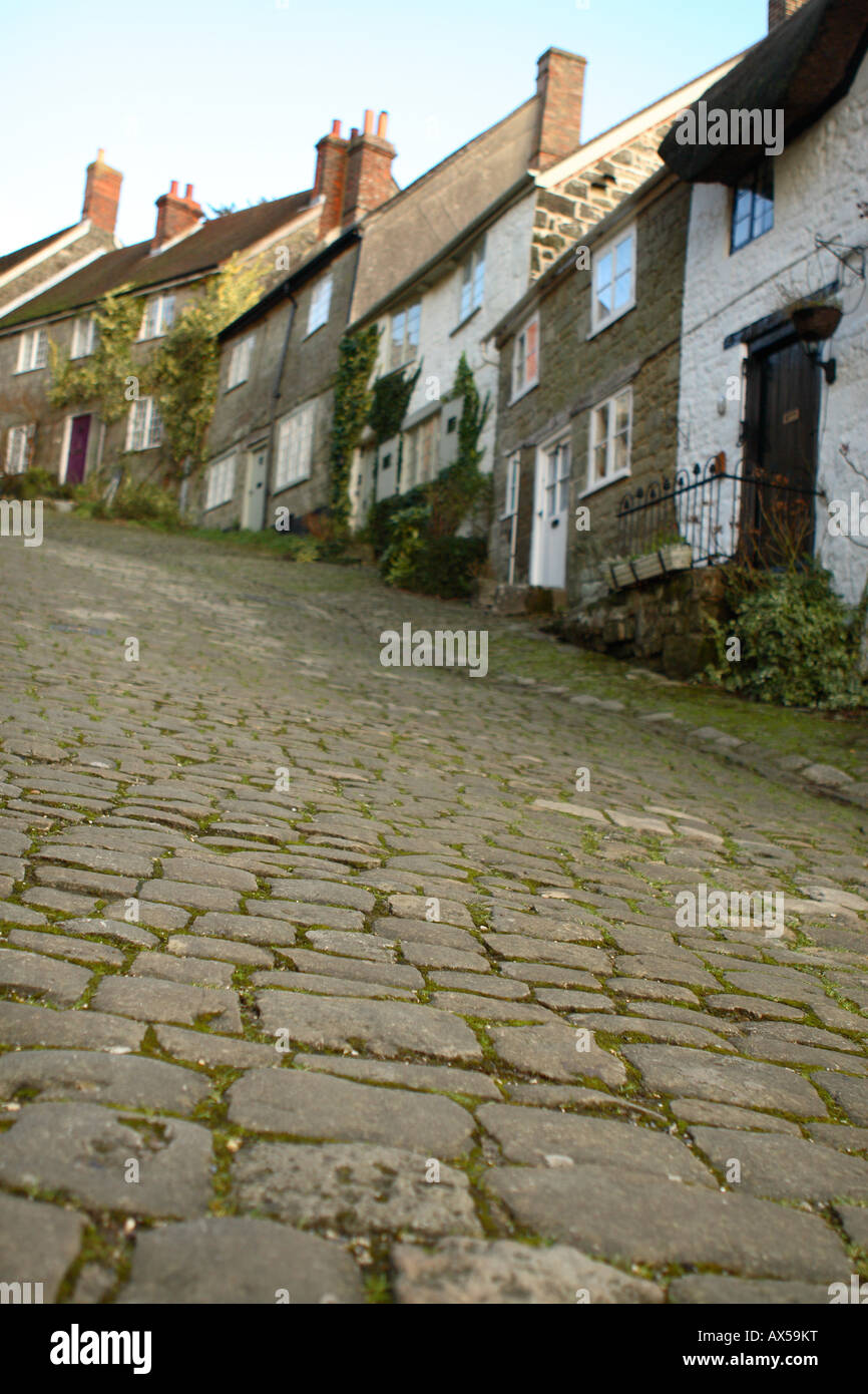 Shaftesbury Dorset cobble street on Golden Hill Stock Photo - Alamy