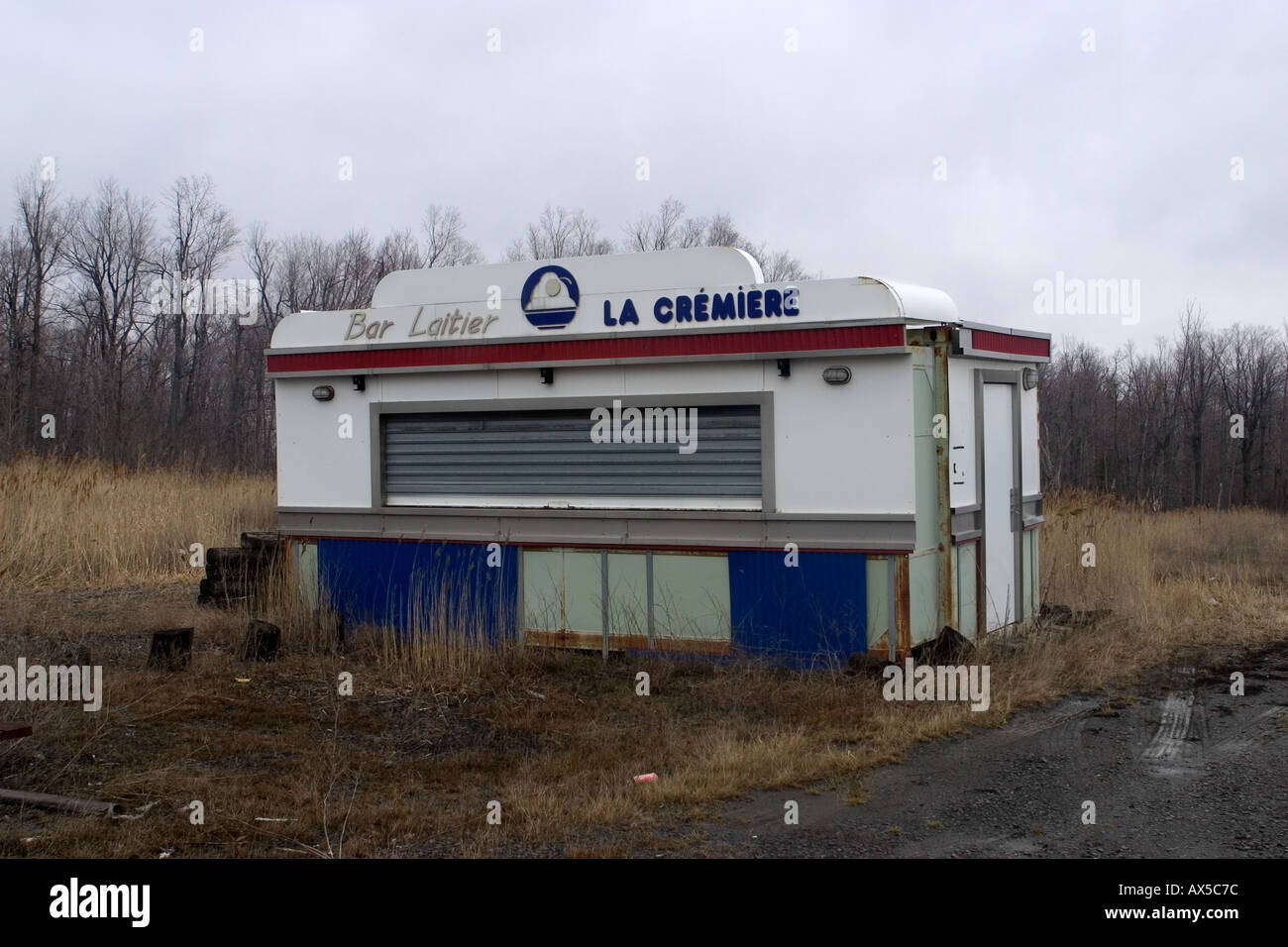 Motorway cafe hi-res stock photography and images - Alamy