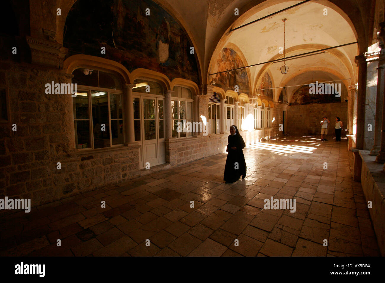 Cloister of the Franciscan Monastery in the old town, Dubrovnik ...