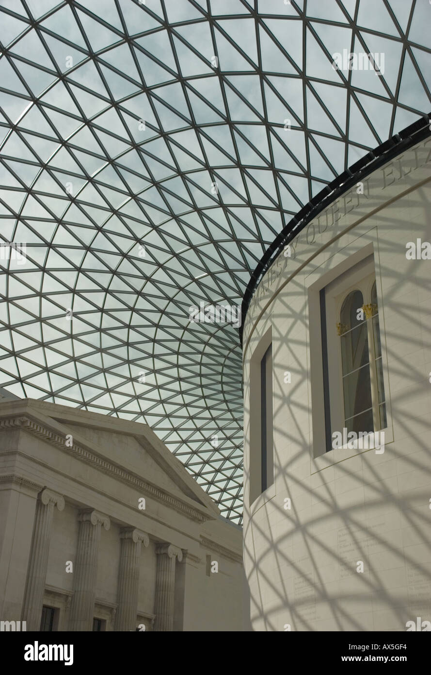 Round reading room museum hi-res stock photography and images - Alamy