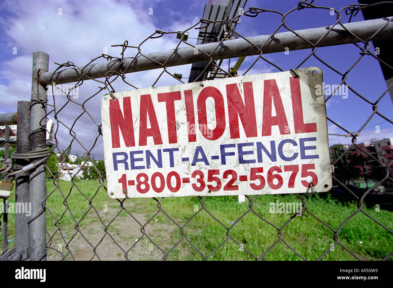 national fence hire sign Stock Photo - Alamy