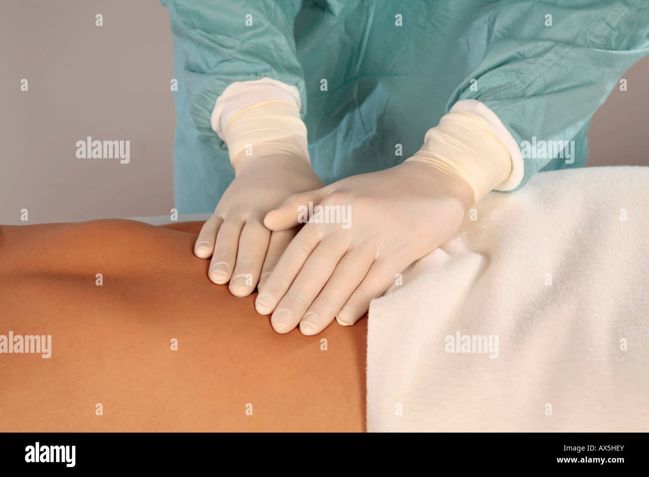 Palpate abdomen hi-res stock photography and images - Alamy