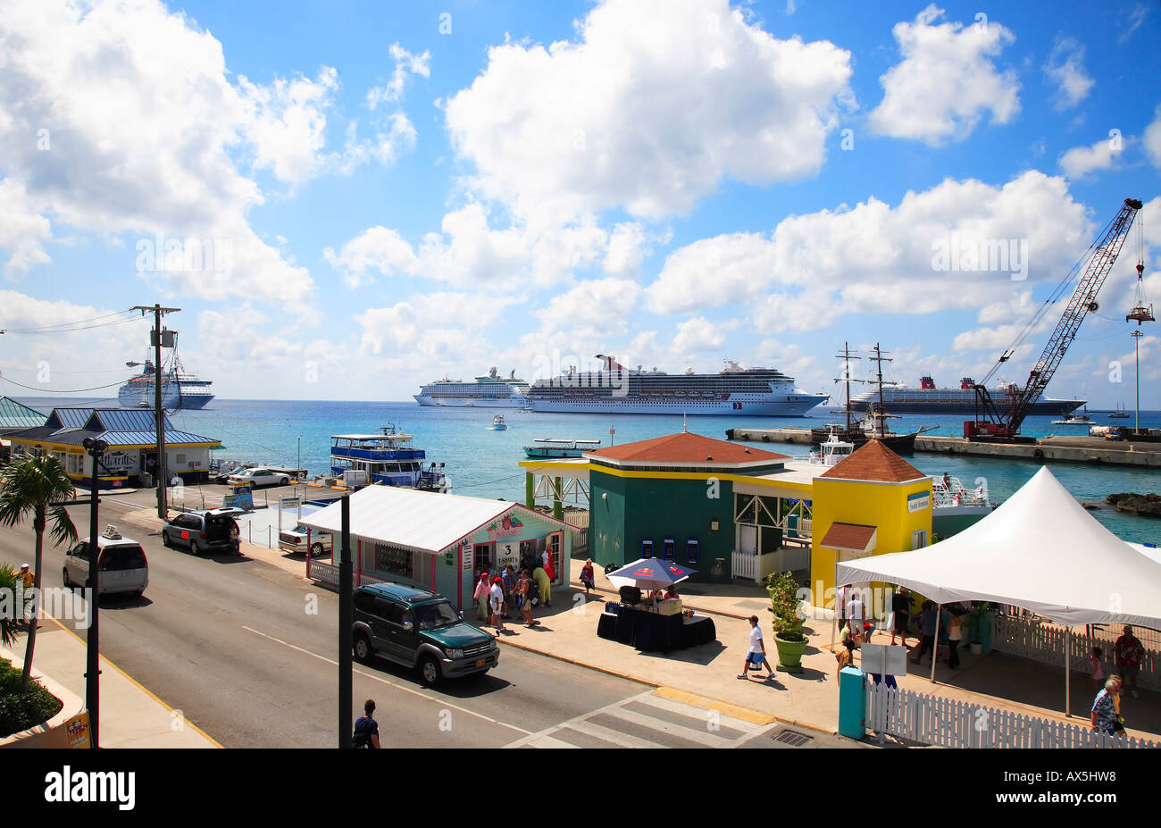 Grand cayman port hi-res stock photography and images - Alamy