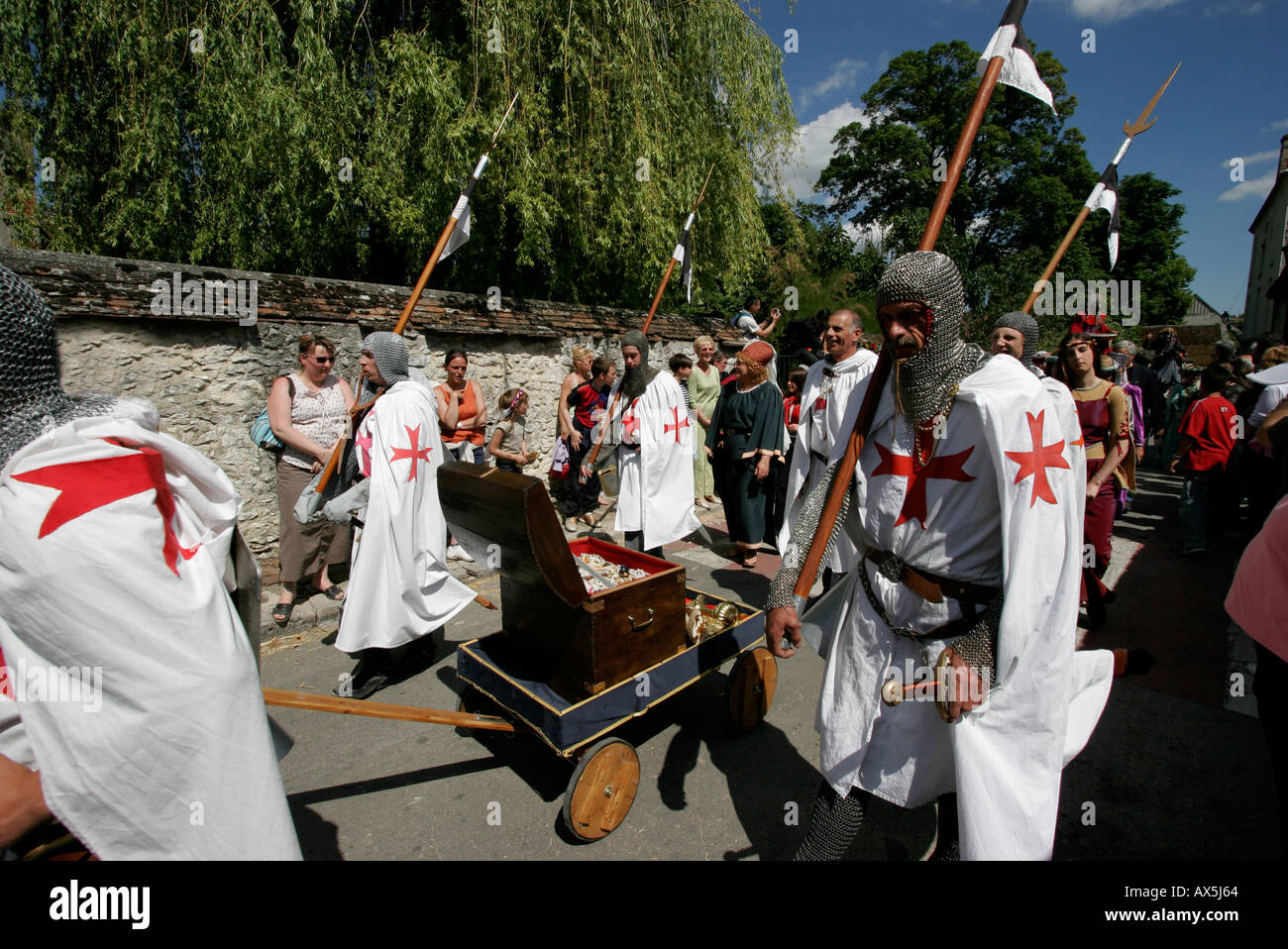 Parade during Medieval festival in Provins France Stock Photo - Alamy