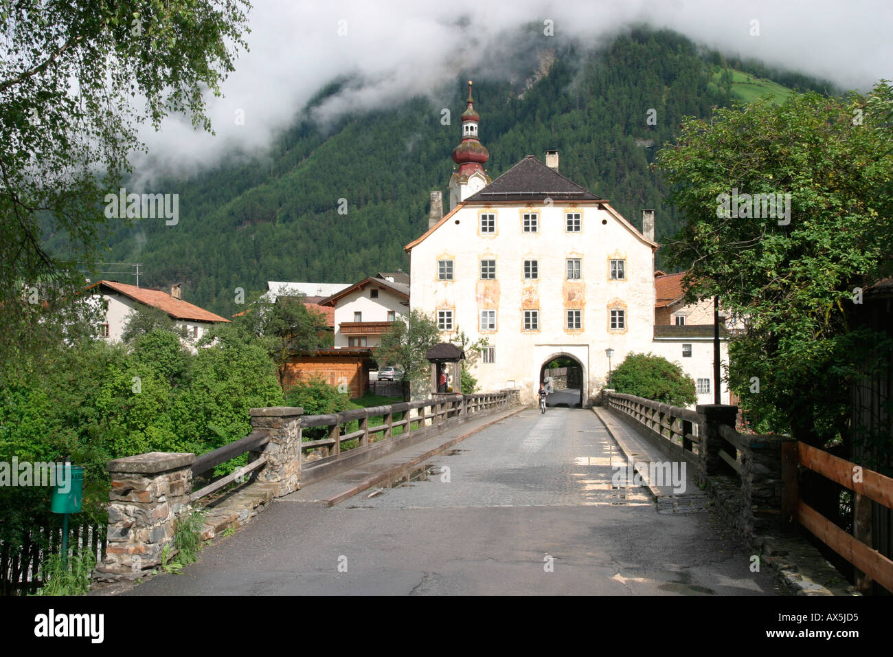 Bridge over River Inn, Tirol, Pfunds, Austria Stock Photo - Alamy