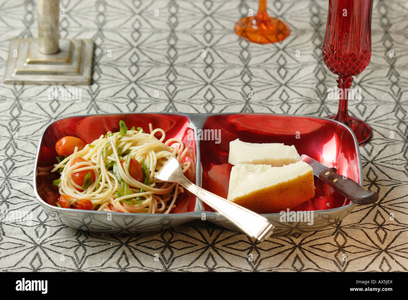 Spaghetti with rocket hi-res stock photography and images - Alamy