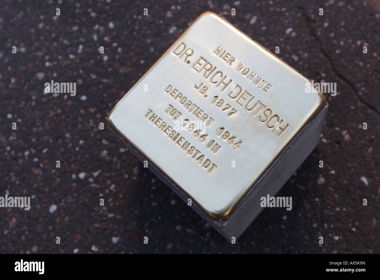 "Stolpersteine" (stumbling blocks) art project; Cologne sculptor Gunter ...
