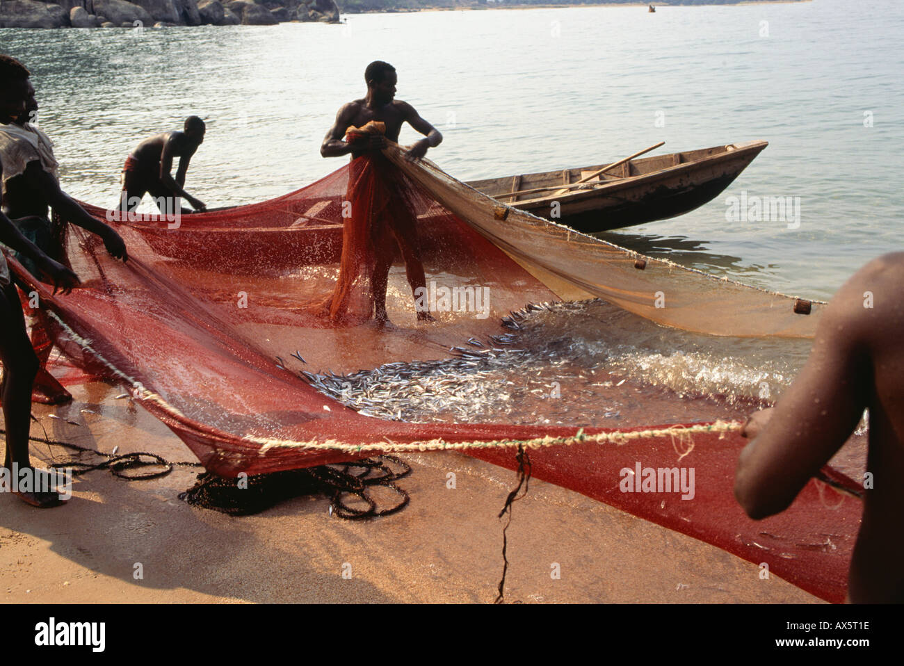 Kapenta fishing boat kapenta hi-res stock photography and images - Alamy