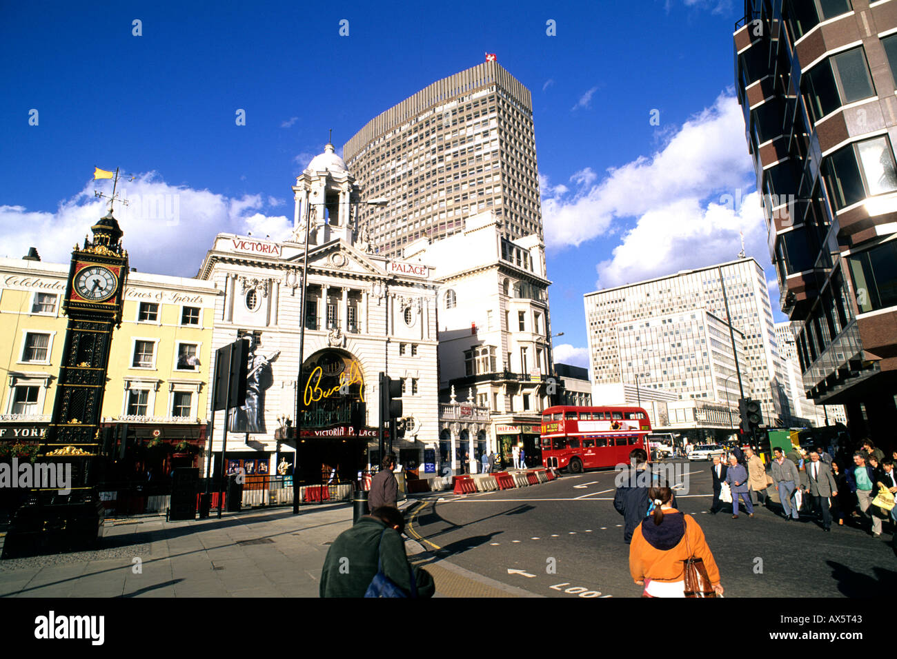 Victoria square london hi-res stock photography and images - Alamy