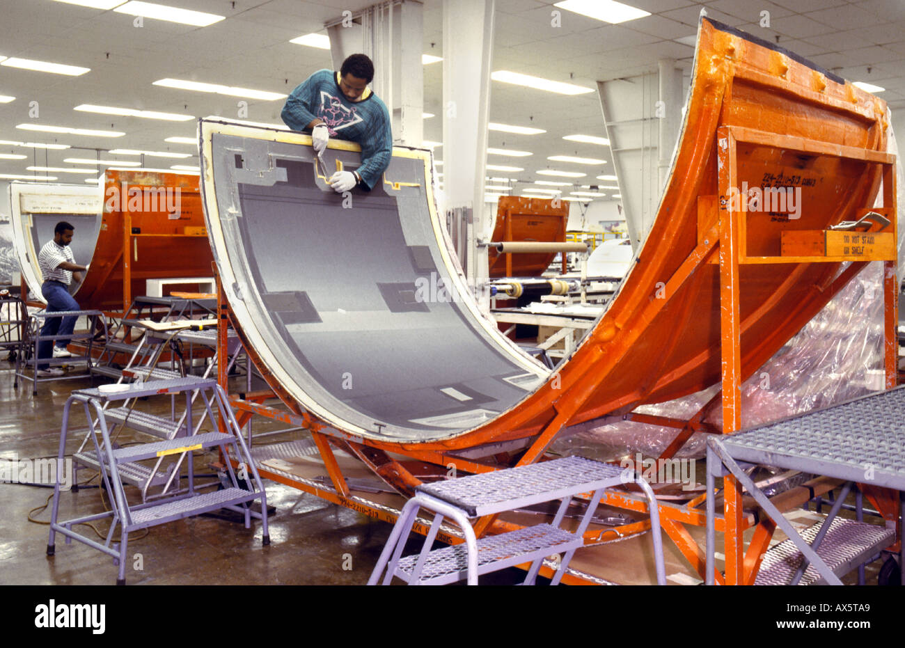 Airline aircraft assembly hi-res stock photography and images - Alamy