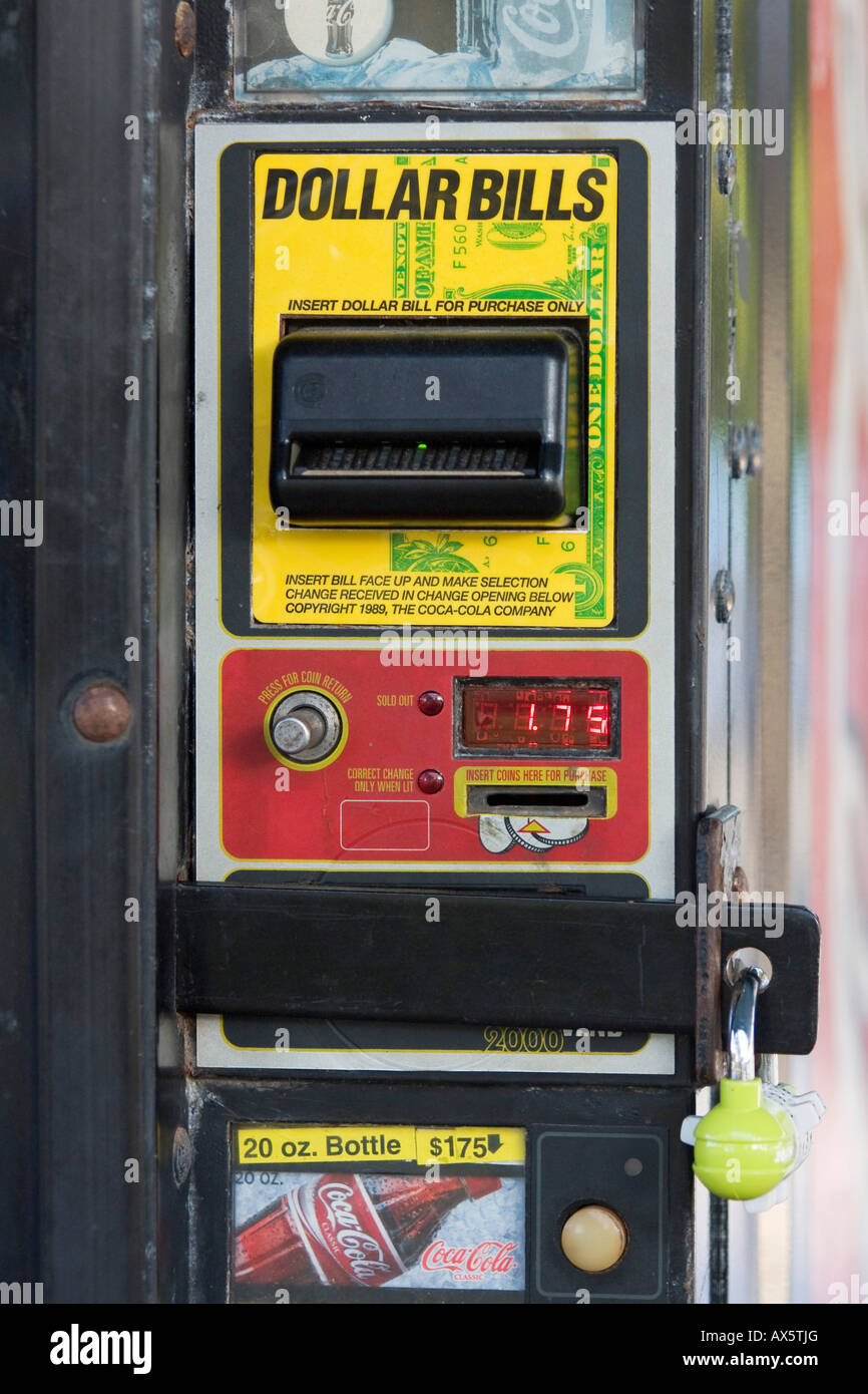 Drink vending machine, USA Stock Photo - Alamy